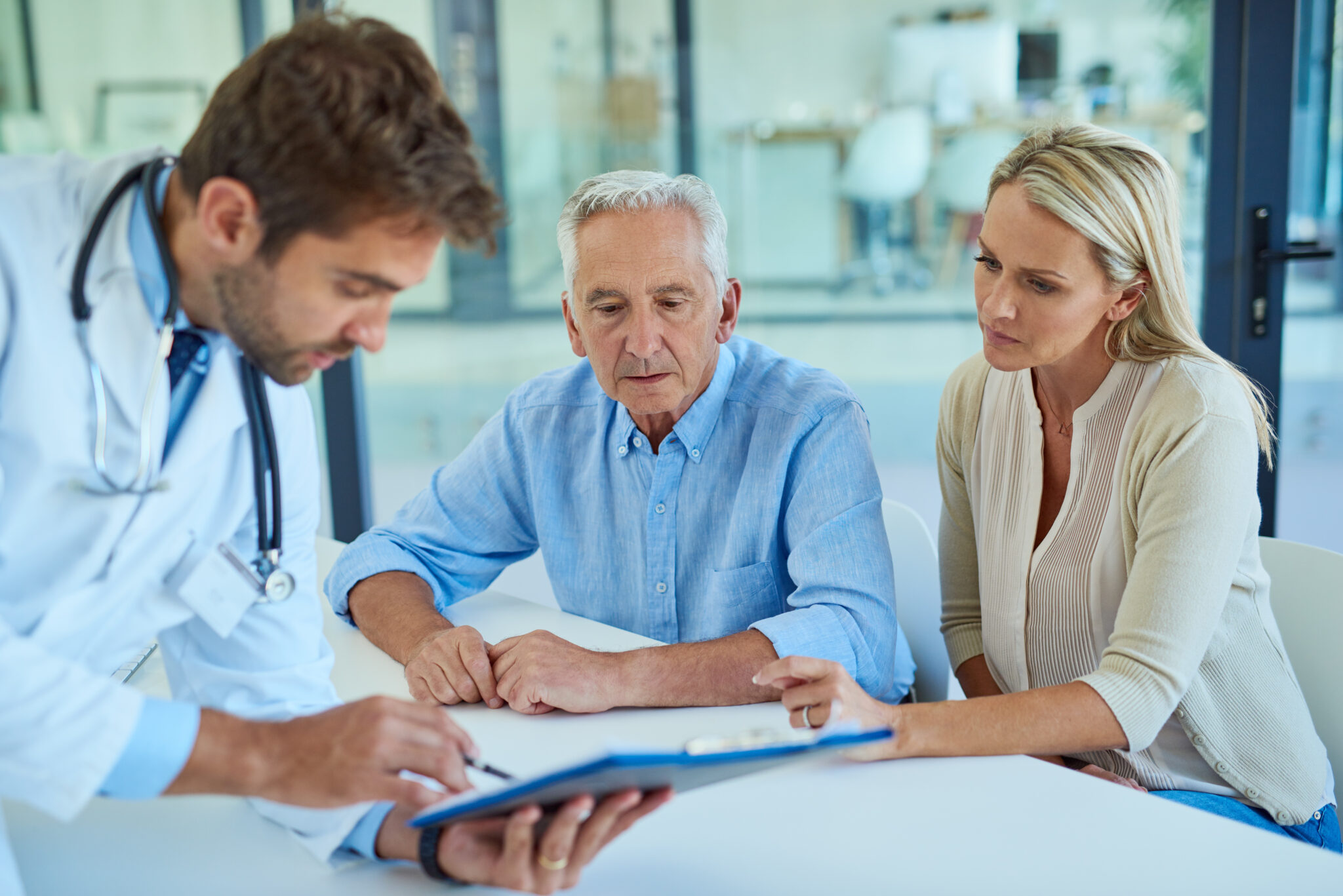 Preparing for a Doctor’s Visit with a Loved One Who Has Dementia